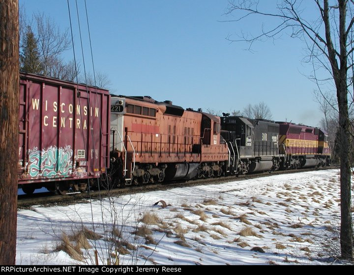 WC 6625 passing by Dump Crossing with E&LS in tow